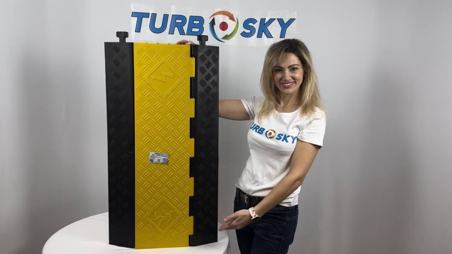 Кабель-канал уличный с крышкой TURBOSKY КК-5P