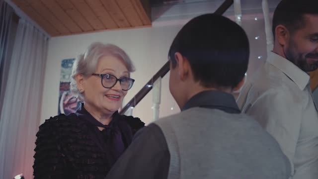 Рекламный ролик Upgrade33 | Производство студии видеомаркетинга "Новый день"