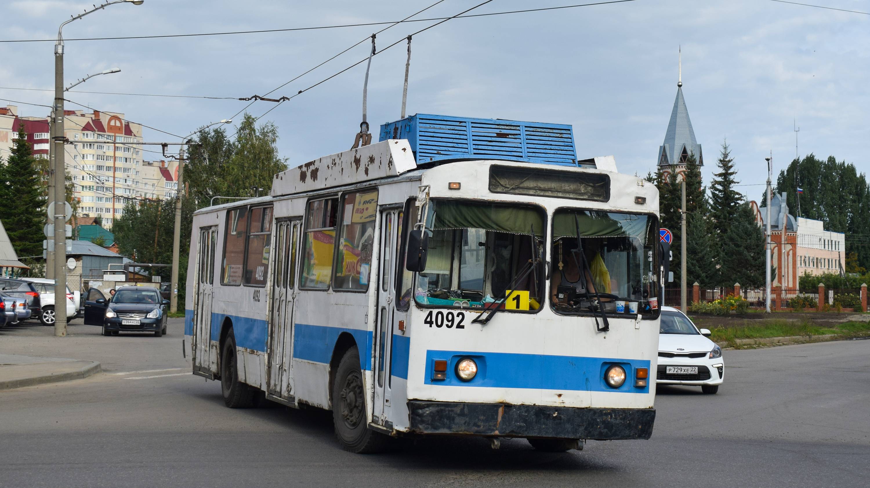 Троллейбус ЗиУ-682 КВР БТРМ-4092. Покатушки по Барнаулу.