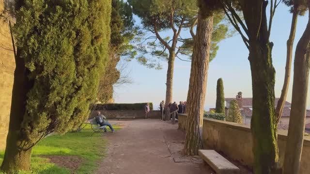 Италия. Прогулка по Бергамо в формате 4К