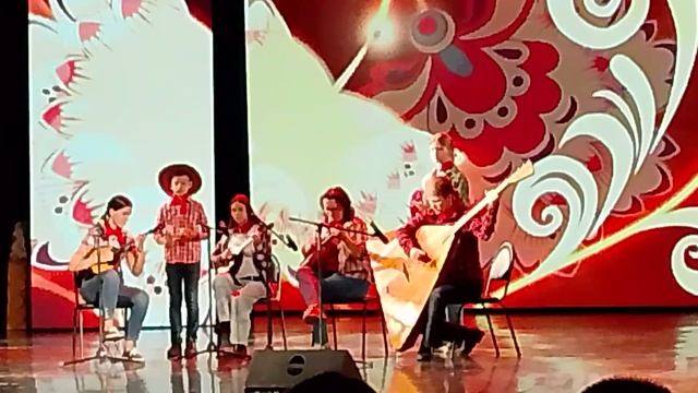 Латиноамериканская композиция- 1001 песенка