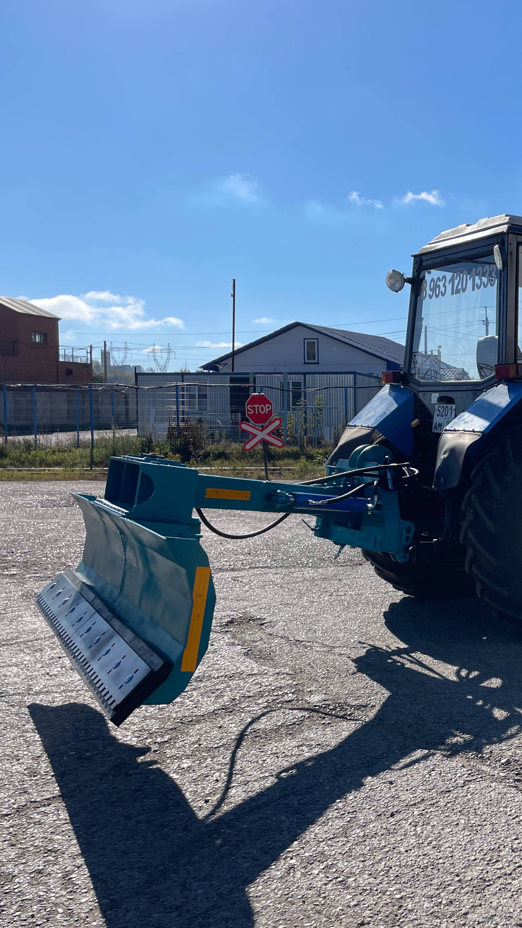 Грейдерный поворотный отвал на МТЗ