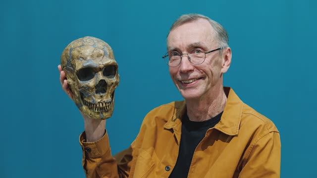 Усть-Ишимский кроманьонец кто он.