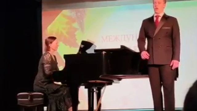 "Вернись в Сорренто". Поет Александр Котельников - Вознес