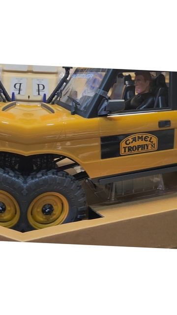 preview new fms fcx10 Land Rover  Range Rover Camel Trophy