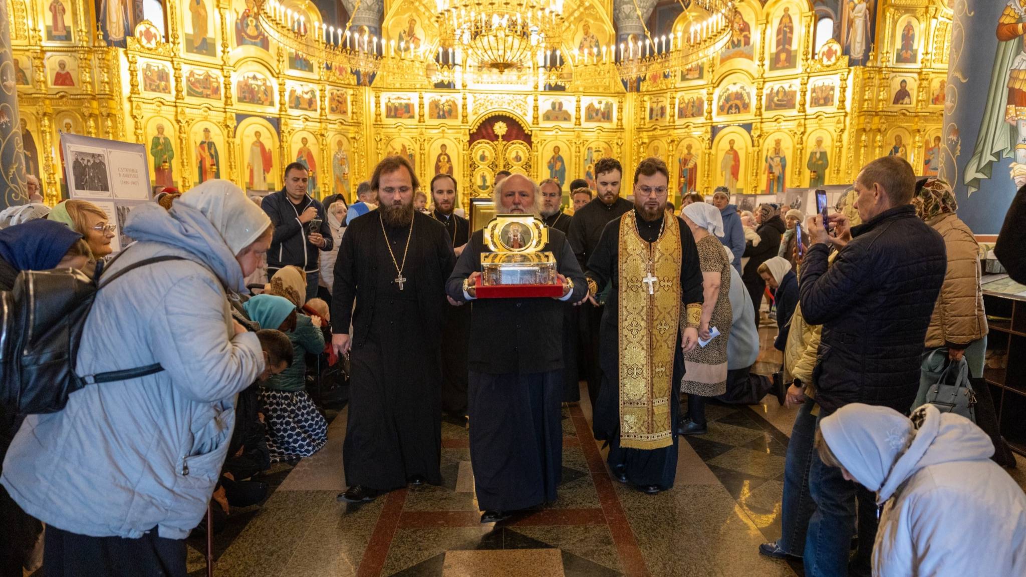 Пребывание мощей святителя Тихона в Сургуте