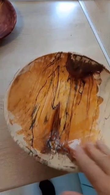 Изготовление тарелок из дерева