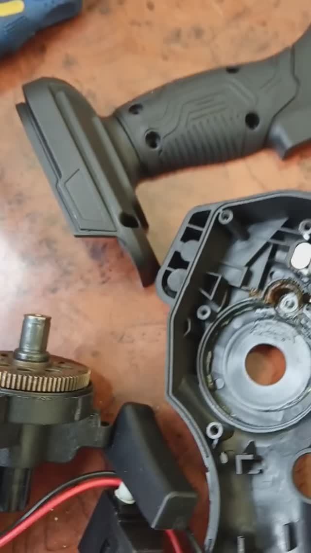 Как смазать редуктор на пиле аккумуляторной литолом 2025 год