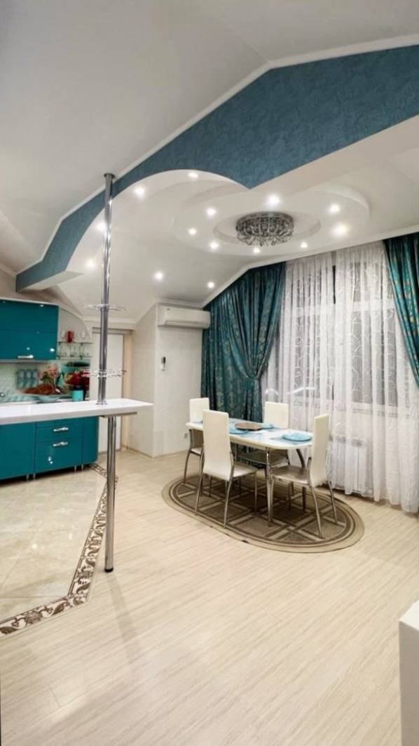 Цена квартиры в Геленджике 29 млн.р. Трёхкомнатная  в ЖК "Черноморский" на ул. Крымской в Геленджике