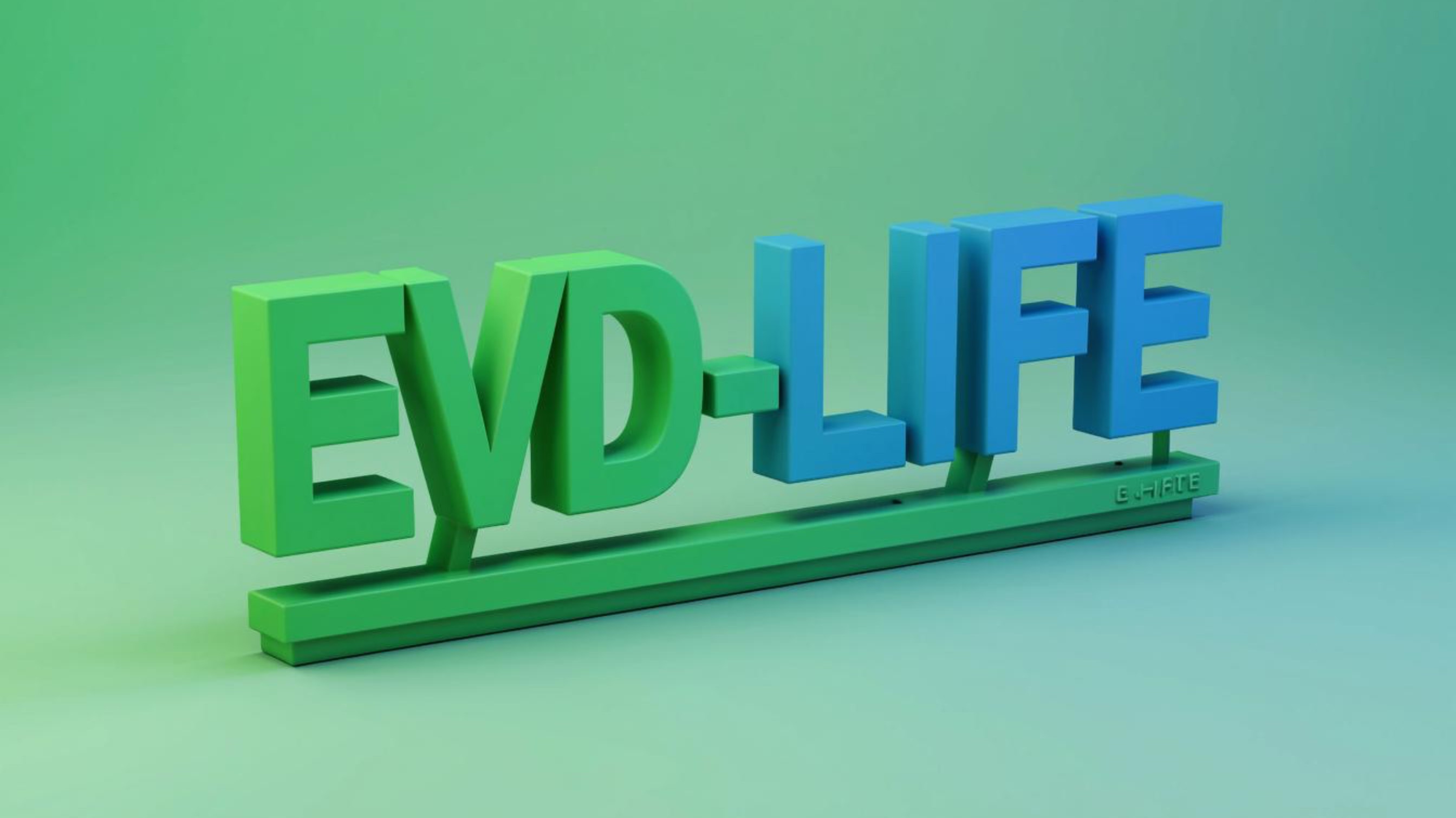 Трек "по стопам родителей"