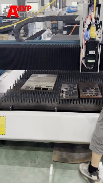 Как режет металл станок LXSHOW