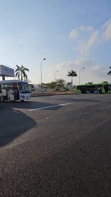 #shorts #вьетнам #фукуок На чем добраться до аэропорта Фукуока