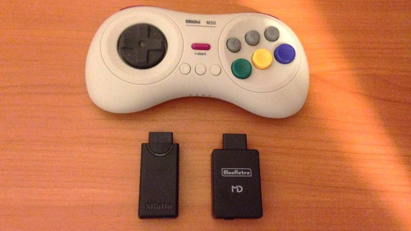 Беспроводные геймпады на Sega Megadrive.