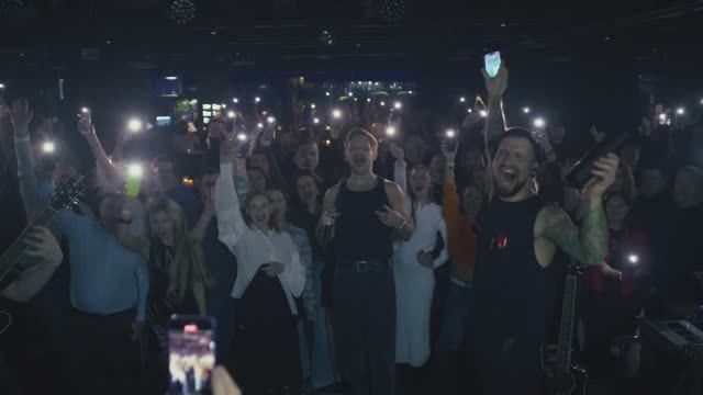 Акустический концерт в «Море музыки»🖤  Заряжаемся на незабываемые летние дни