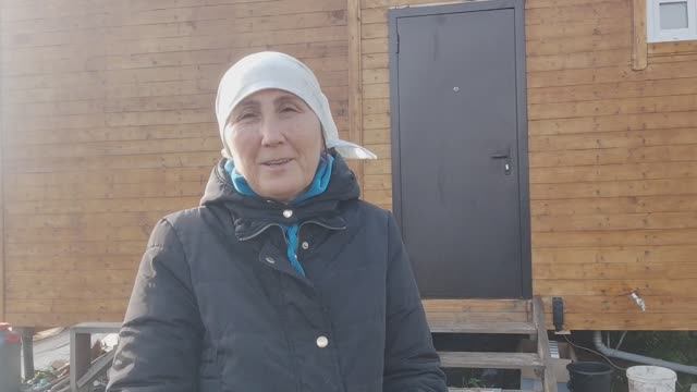 Дневник за 4 октября: убираю глину и устанавливаю грядку