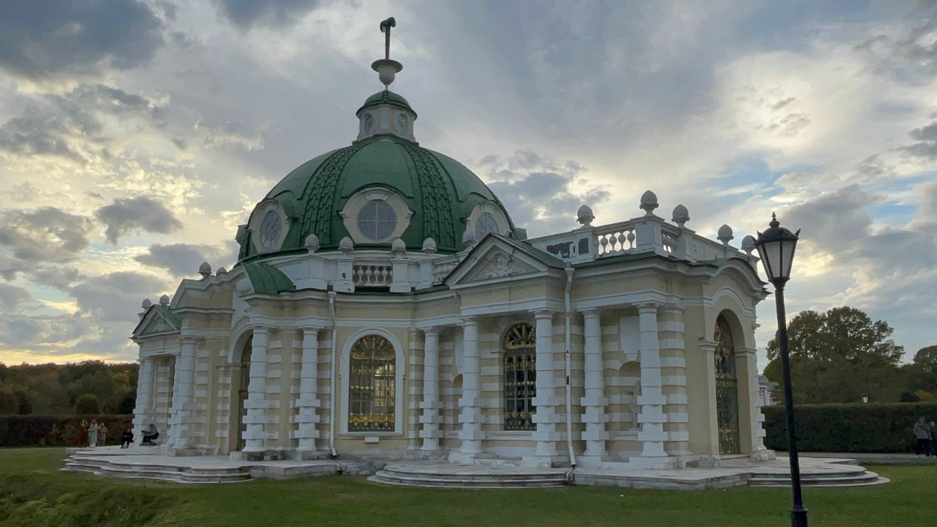 Кусково_Грот_04-10-2025