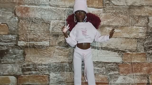 Обзор на нежно розовый костюм Худи для Барби