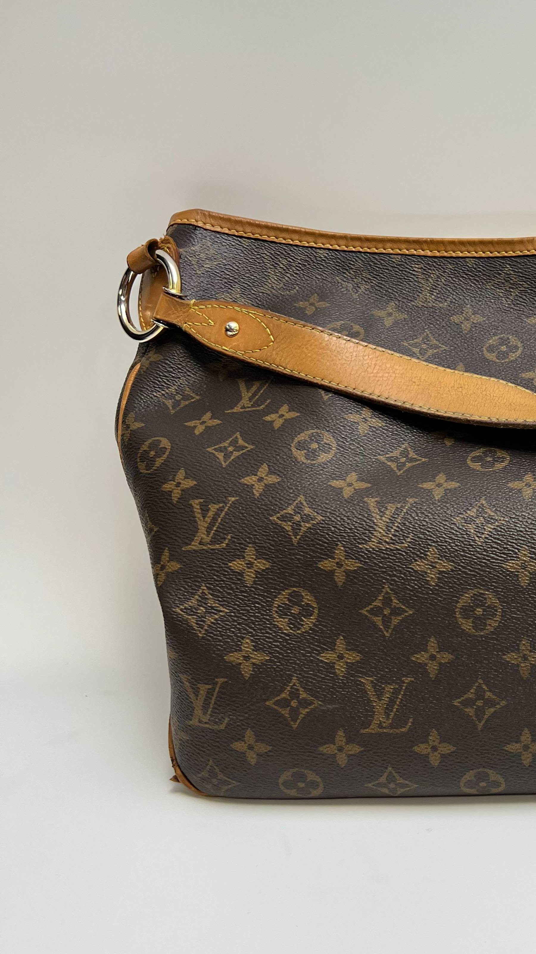 Ремонт сумки Louis Vuitton | Восстановление люксовых аксессуаров #shorts