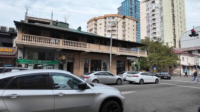 БАТУМИ 2025. ЖИВОПИСНЫЕ ПЛОЩАДИ. КАФЕ ТАВАДУРИ. КАФЕ ПАБ АДЖАРИ. ОТЗЫВЫ. ЦЕНЫ. ПОЮЩИЕ ФОНТАНЫ.