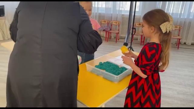 Открытое мероприятие с детьми "Изучаем свойства объемных геометрических тел  в "LigroGame"