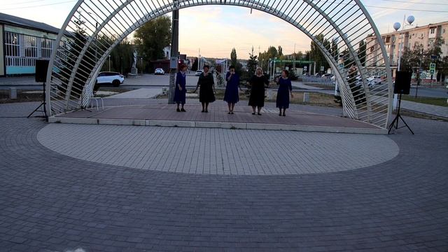 «Бабье лето» — «Все мы сёстры, все мы братья».