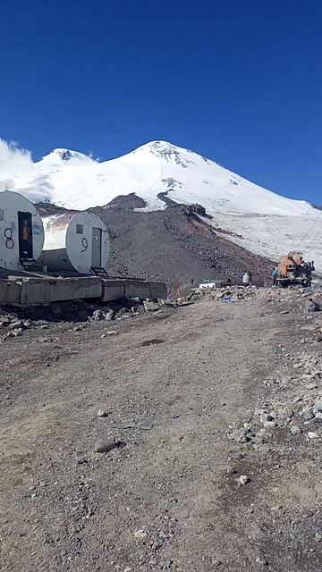 канатная дорога на Эльбрус... лето, осень, приключения, горы