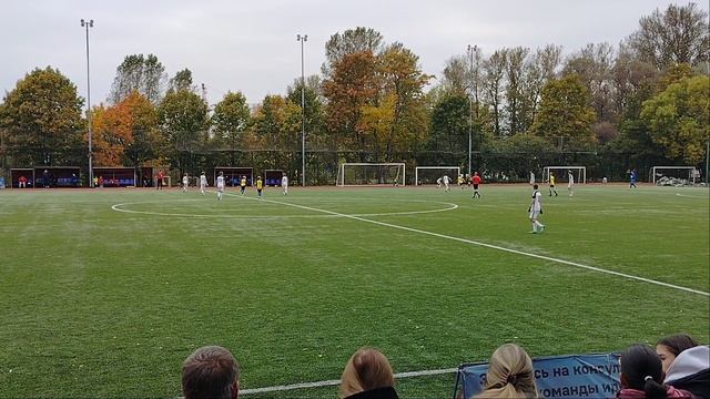 2025_10_05 игра с СШОР Красносельского тайм 1