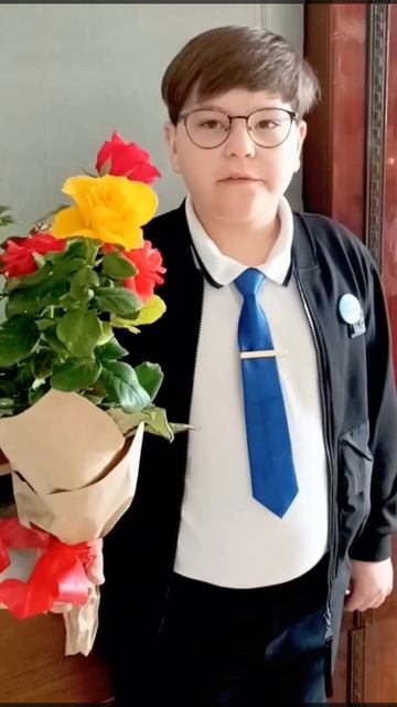 "Поздравление с Днем учителя, "Читает: Титаренко Матвей, 9 лет