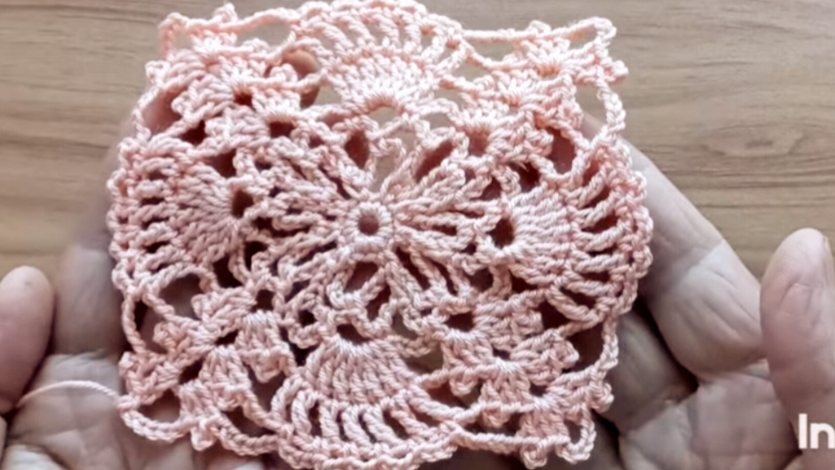 Ажурный мотив для кофточки крючком.ч.1.