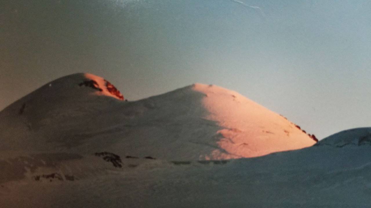 Казбек зимой