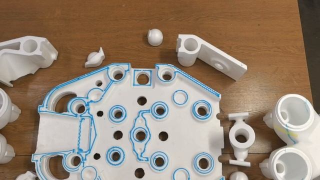 Работа клеевой машины. Сборка сложной модели для литья по ЛГМ технологии.