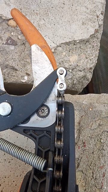 Секатор садовый 2 метра импортный