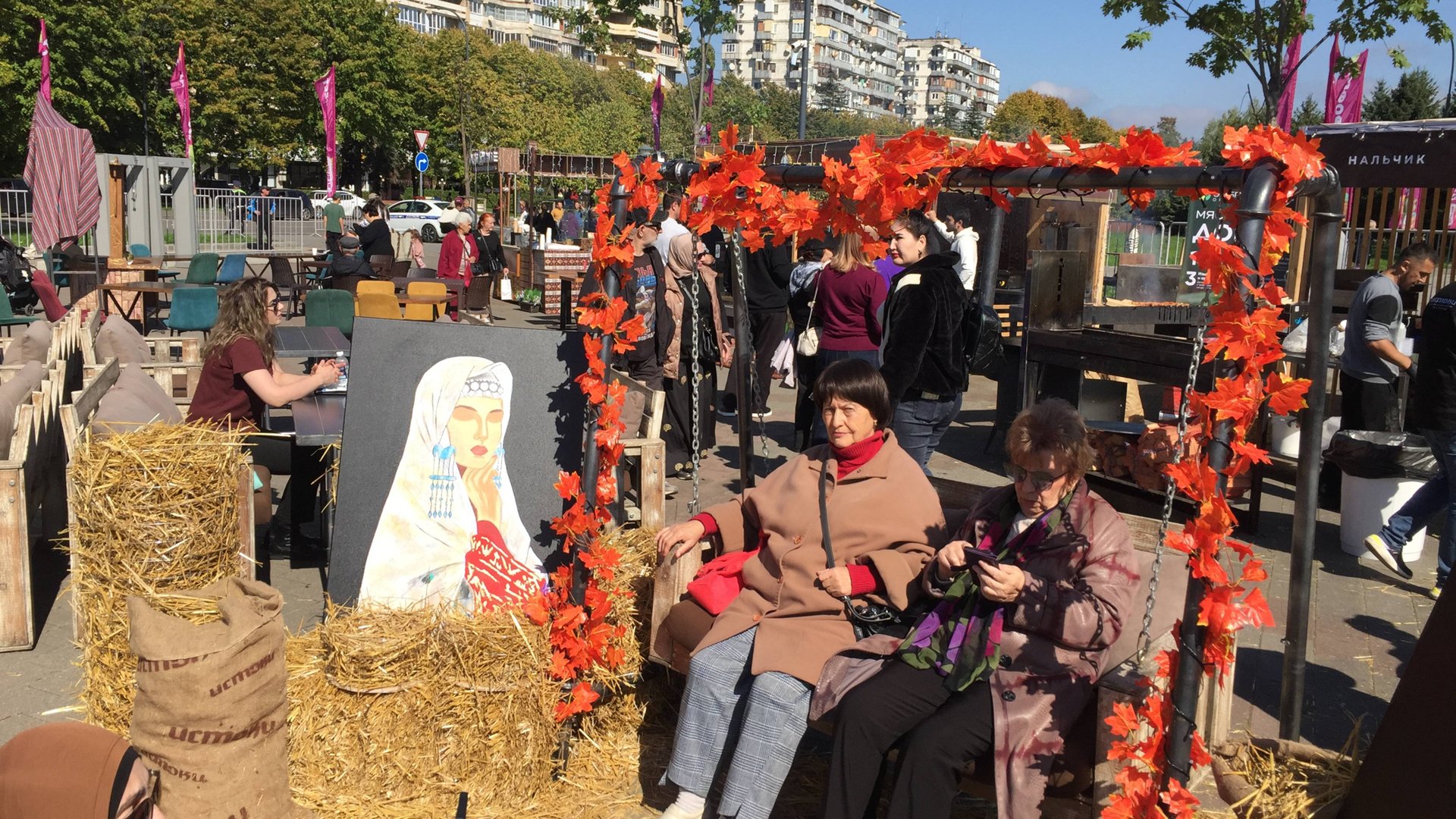 На Гастрономическом фестивале в Нальчике можно и такое увидеть. Секретные свечи для очищения души