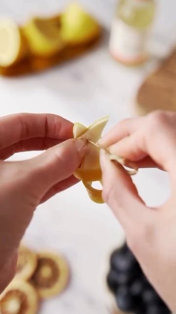 Украшение бокала цитрусовыми. 10