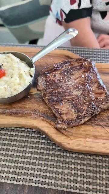 5октября 2025. Праздник Дедушек во Франции.