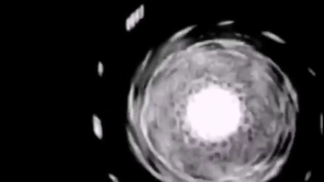 Луч света под микроскопом