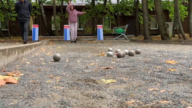 В парке Кузьминки проходили мастер-классы и мини-турниры по петанку