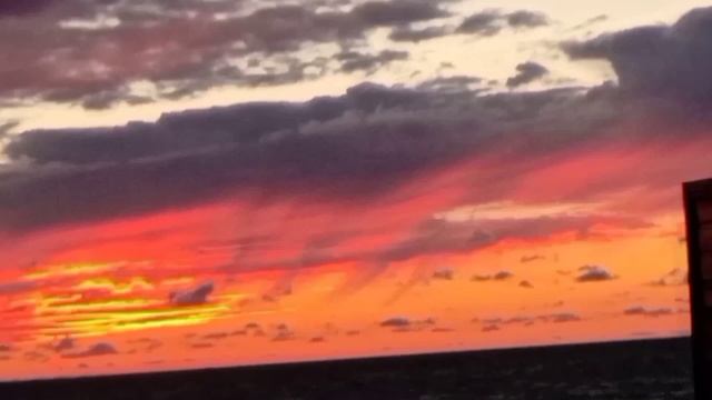 НЕ ВОЗВРАЩАЙТЕСЬ ИНОГДА