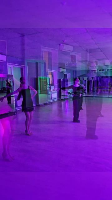 Горячий пасодобль в группе Латины.🌹