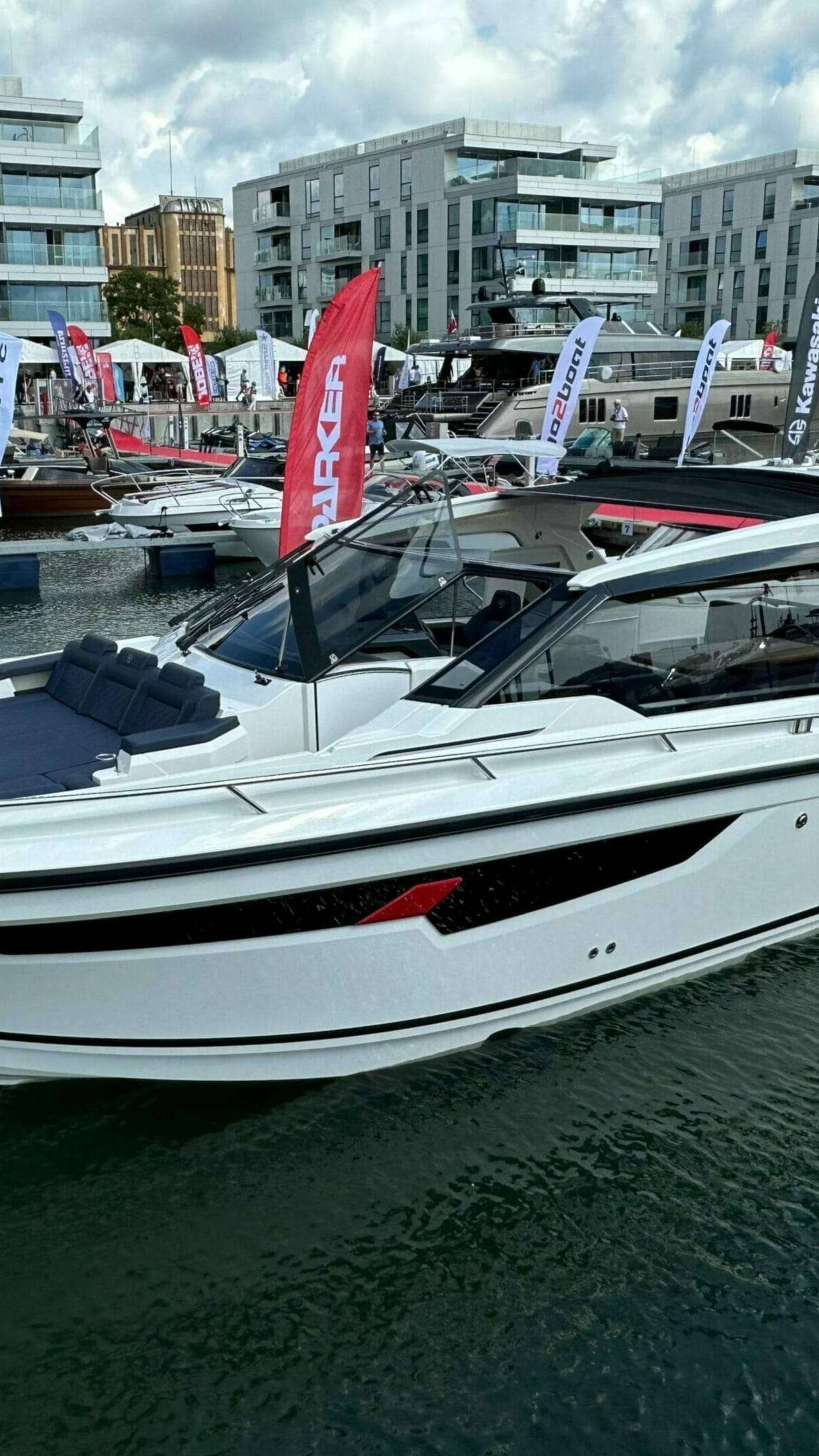 Parker Sorrento 100 — катер без компромиссов | Yachts Expert