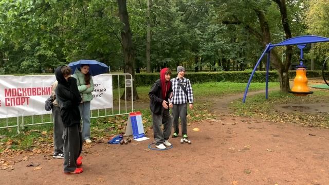 Игры в петанк в Гончаровском парке