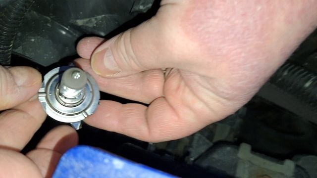 Замена головного света Шкода