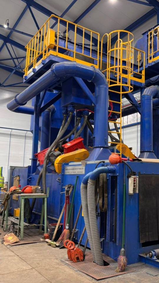 Дробемётная установка проходного типа Q1206-4