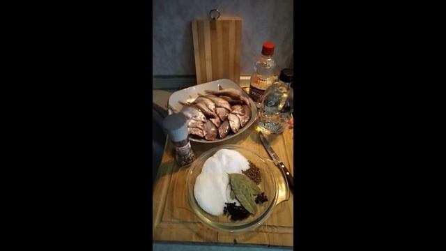 Засолка сырка. Элементарно - быстро и вкусно, самый простой рецепт.