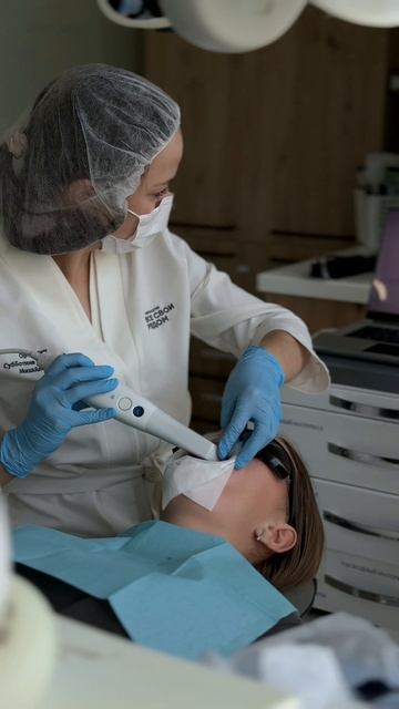 Небольшой праздник для пациента и врача - день снятия брекет-системы