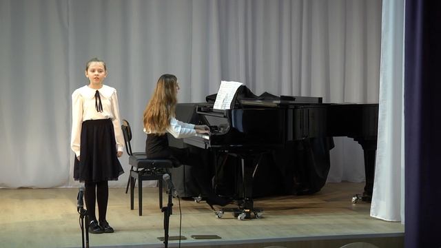 Иванович Валерия, 9 лет, Муз. Я.Дубравина, слова В.Суслова "Стаккато"