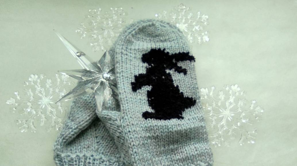 Вышитый зайчик (ОТВЕТ НА ПРОСЬБУ)