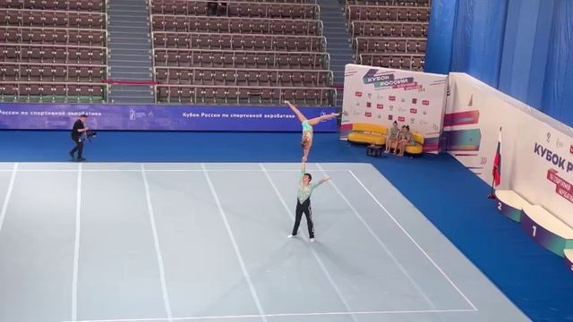 СмП 14+, Айрапетян Варвара - Максютов Кирилл, Балансовое упражнение