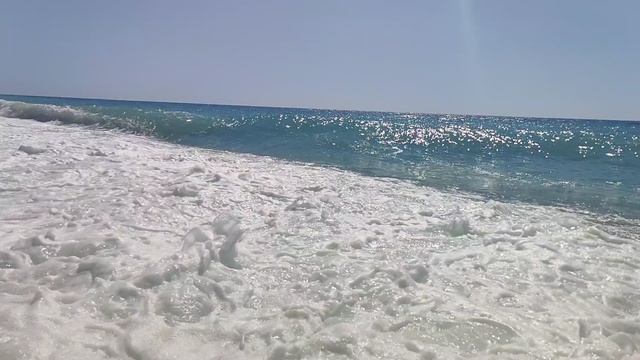 волны Пицунды