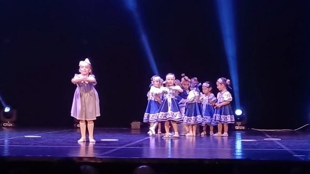 Кашка Юля 1е выступление